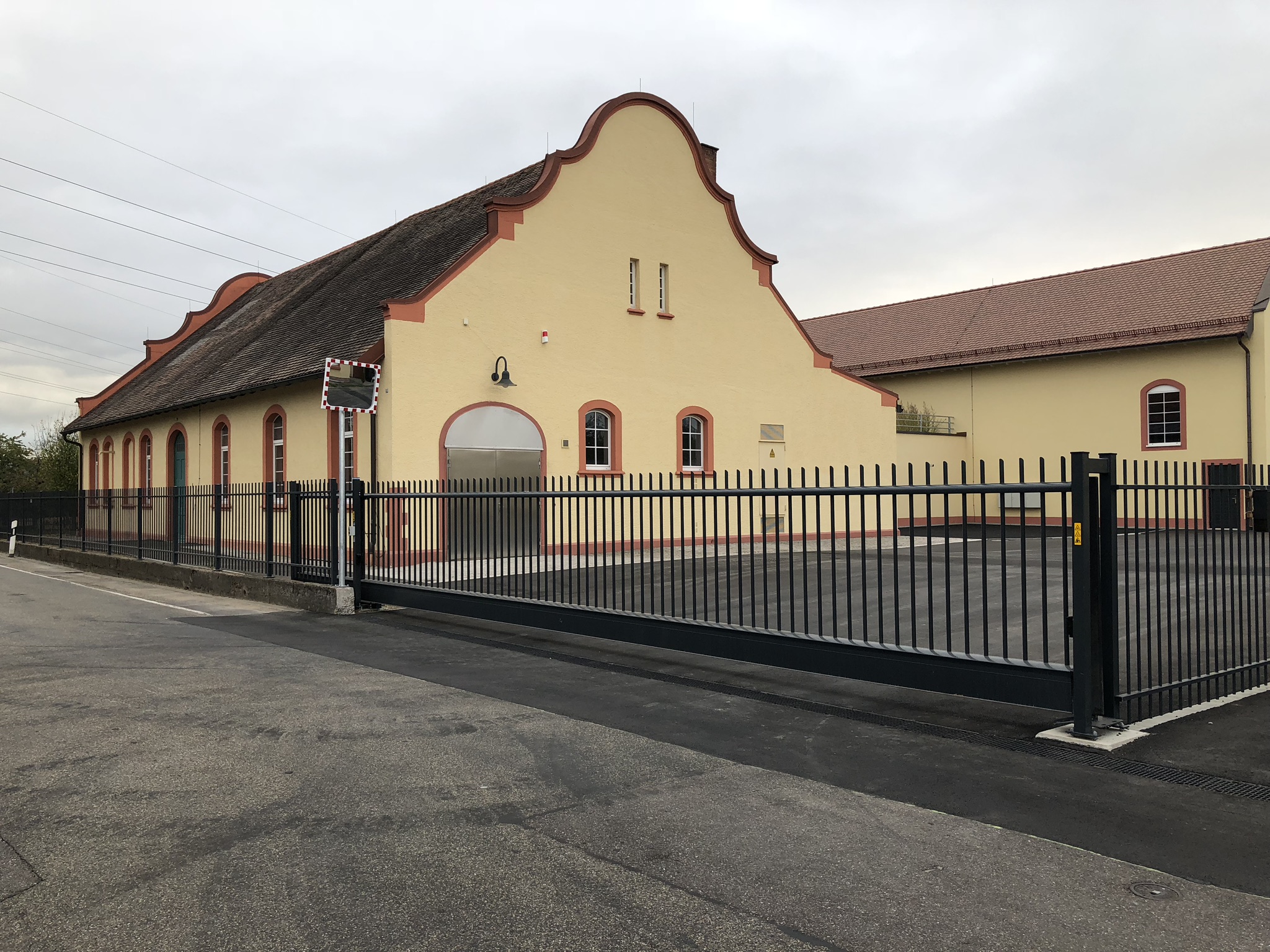 Draht Walput - Ihr Zaunbauer im Südwesten - TORSYSTEME